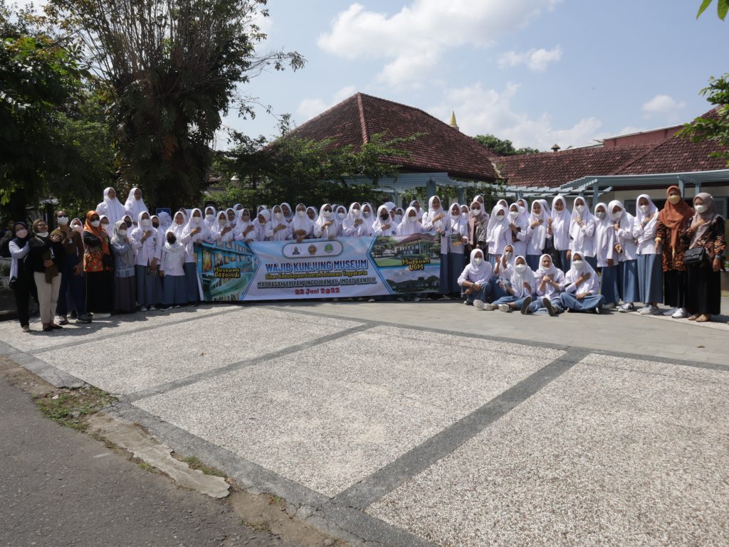 Anda! – MUSEUM – UGM