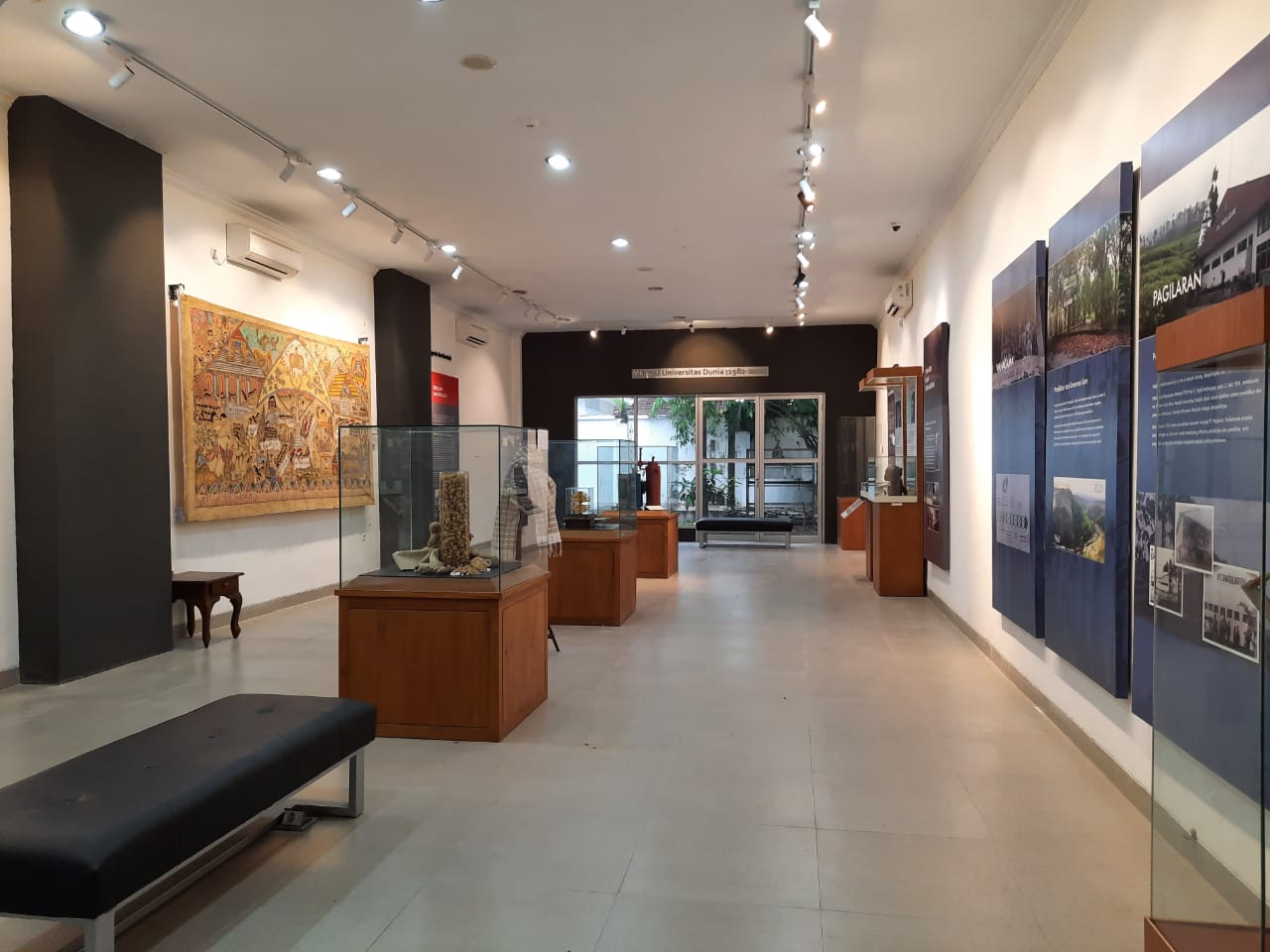 Koleksi dan Pameran – MUSEUM – UGM